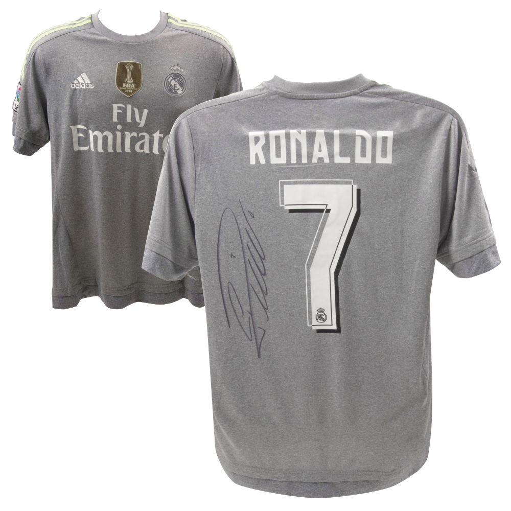 Cristiano Ronaldo Autographed Memorabilia | Signed Photo, Jersey ...