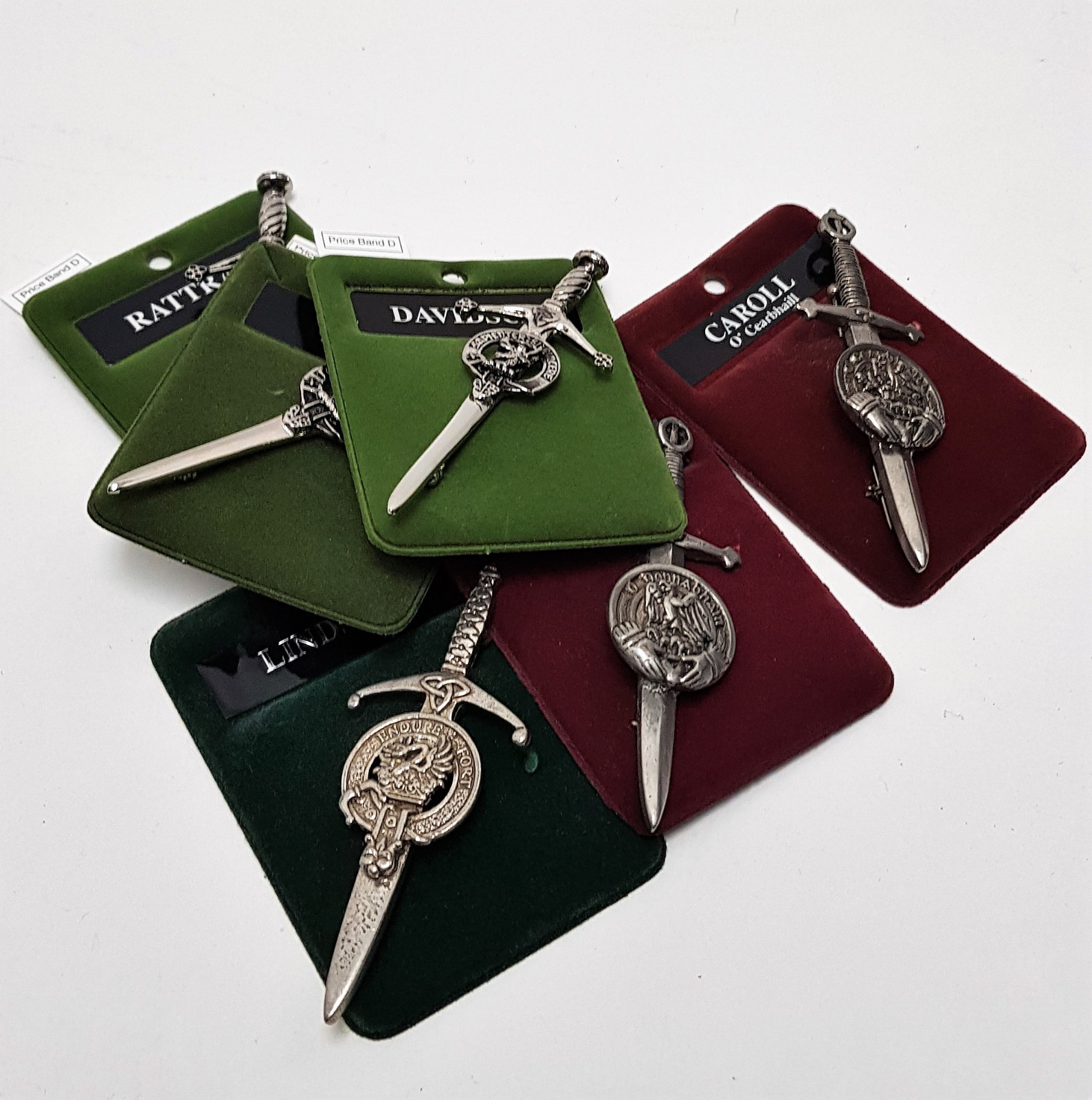 Clan Surname A-G Clan Crest Kilt Pin Choice | Grelly UK
