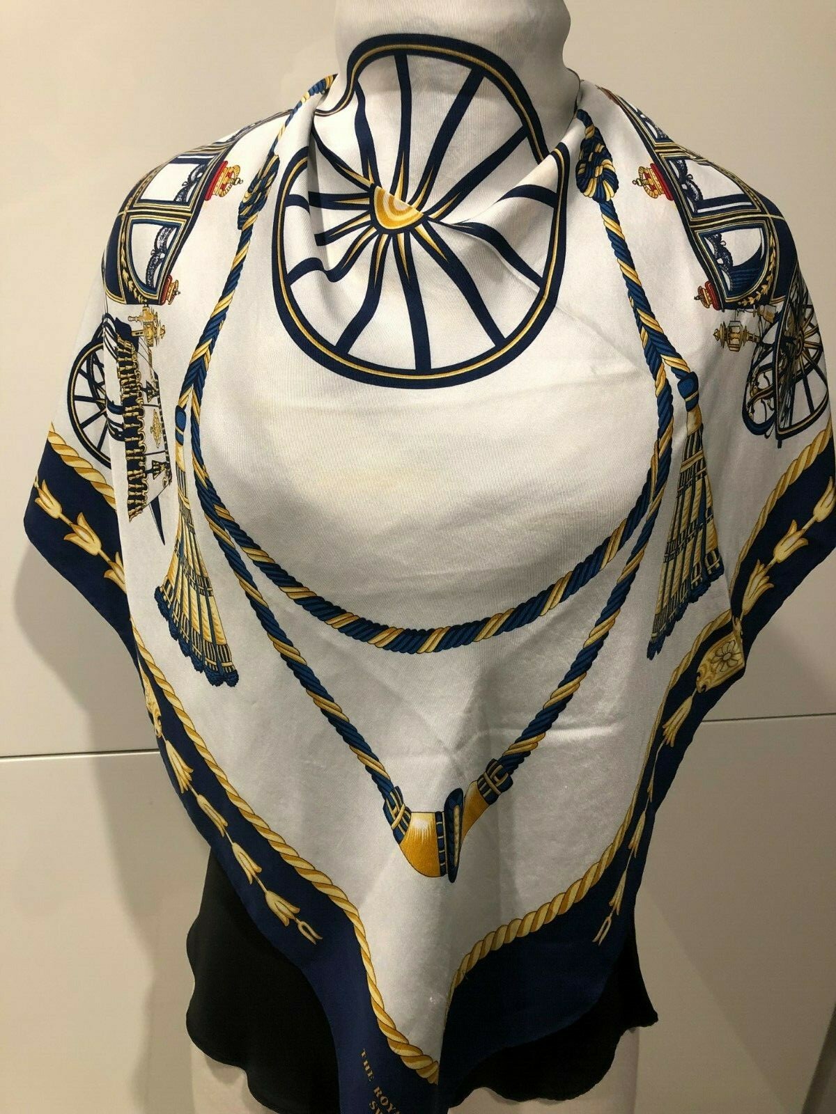 Vintage Royal Palaces Sweden Silk Scarf 77cmx77cm Handroll Hems ...