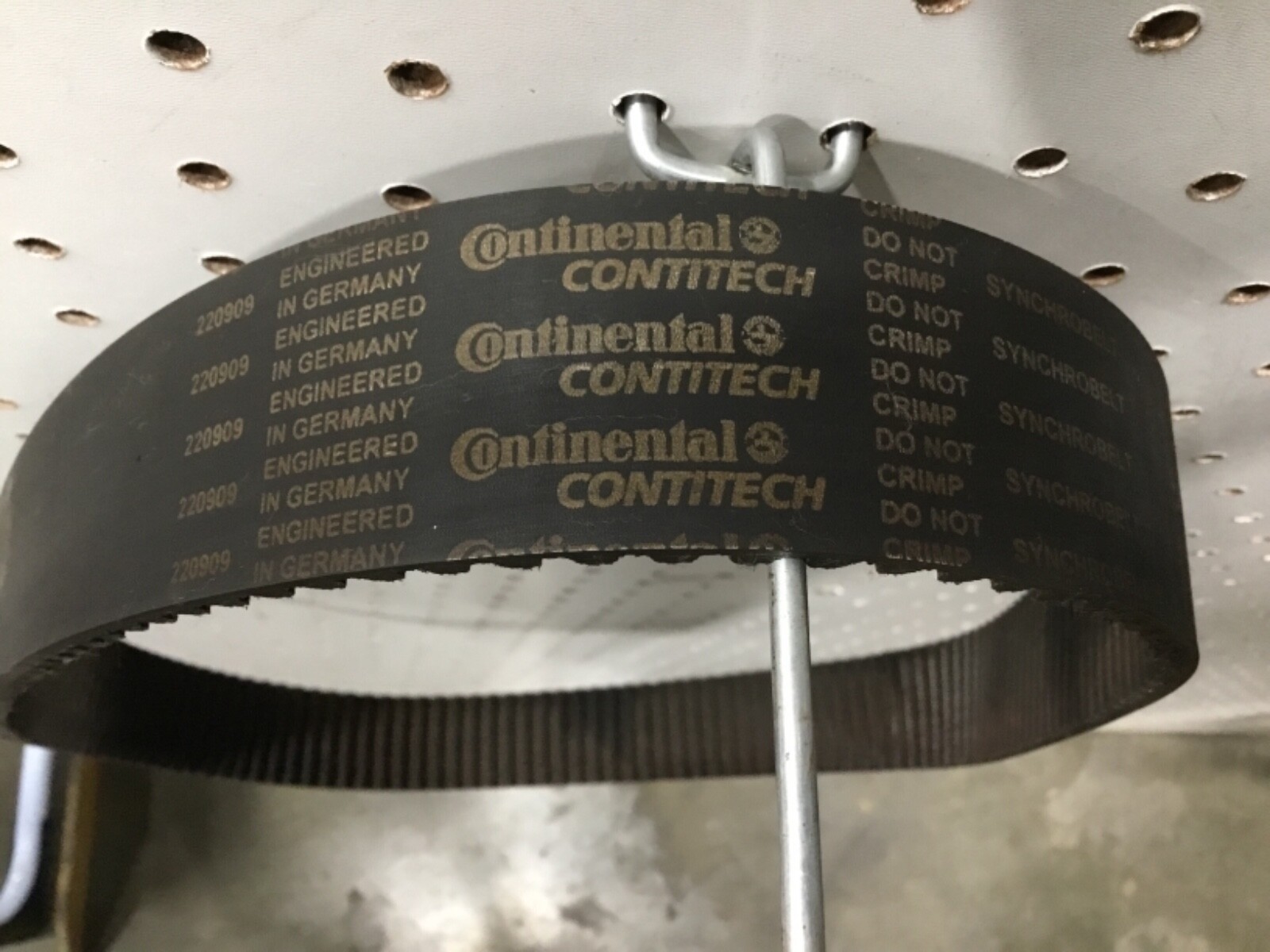 Lot Of 4 Continental Contitech HTD 1120-8M Timing Belt Synchrobelt ...