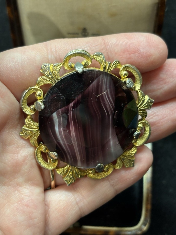 Vintage Signed Sphinx Brooch Purple Swirl Slag Art Glass Gold Tone ...