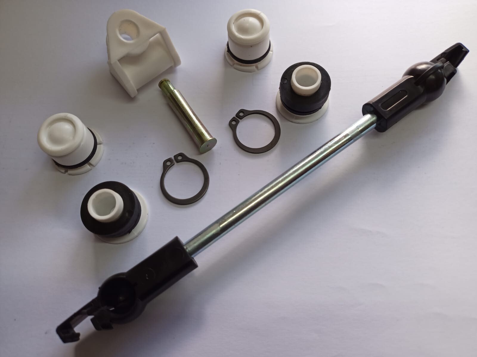 MANUAL TRANSMISSION SHIFT SHAFT ROD EQUALIZER NEW GM # 94580711 | eBay