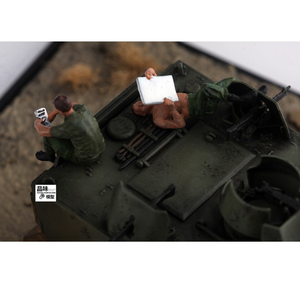 Homemade 1/72 Vietnam War U.S. Army Armor Troops Resting 2 Soldiers ...