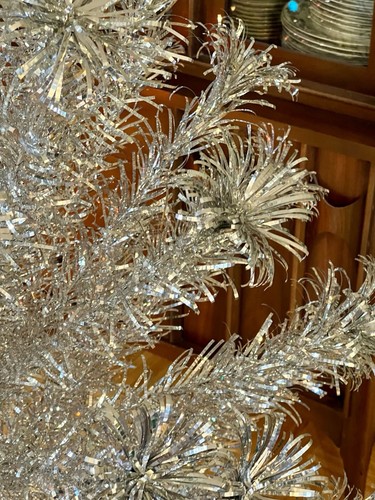 6ft Evergleam Aluminum Christmas Tree Missing Stand and 1 Branch | eBay