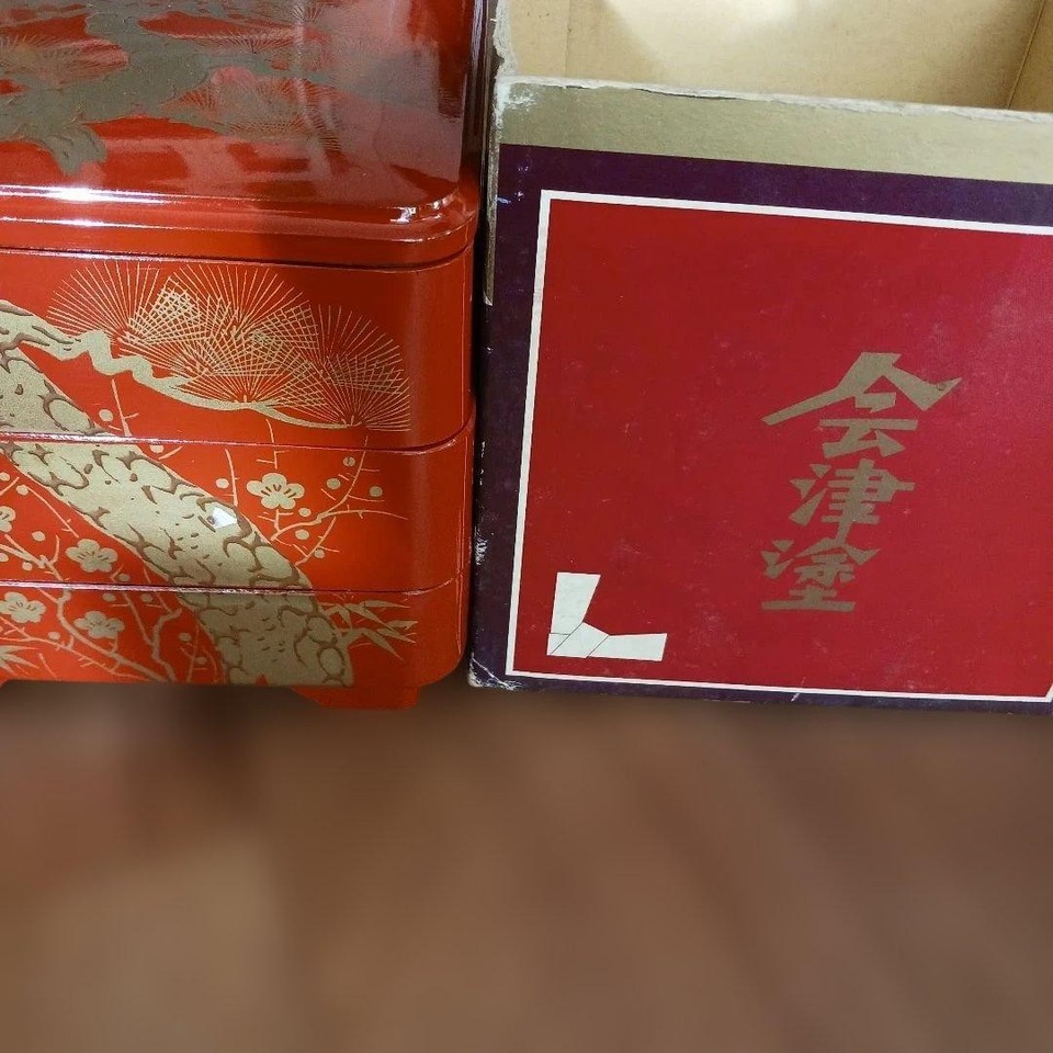 Jubako Bento Box Japanese Red lacquer 3 tiers gold leaf Aizu shellfish ...