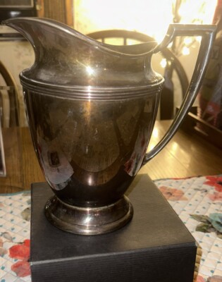Vintage WM Rogers & Son EXETER 7717 Silver Plate Antique Water Pitcher ...