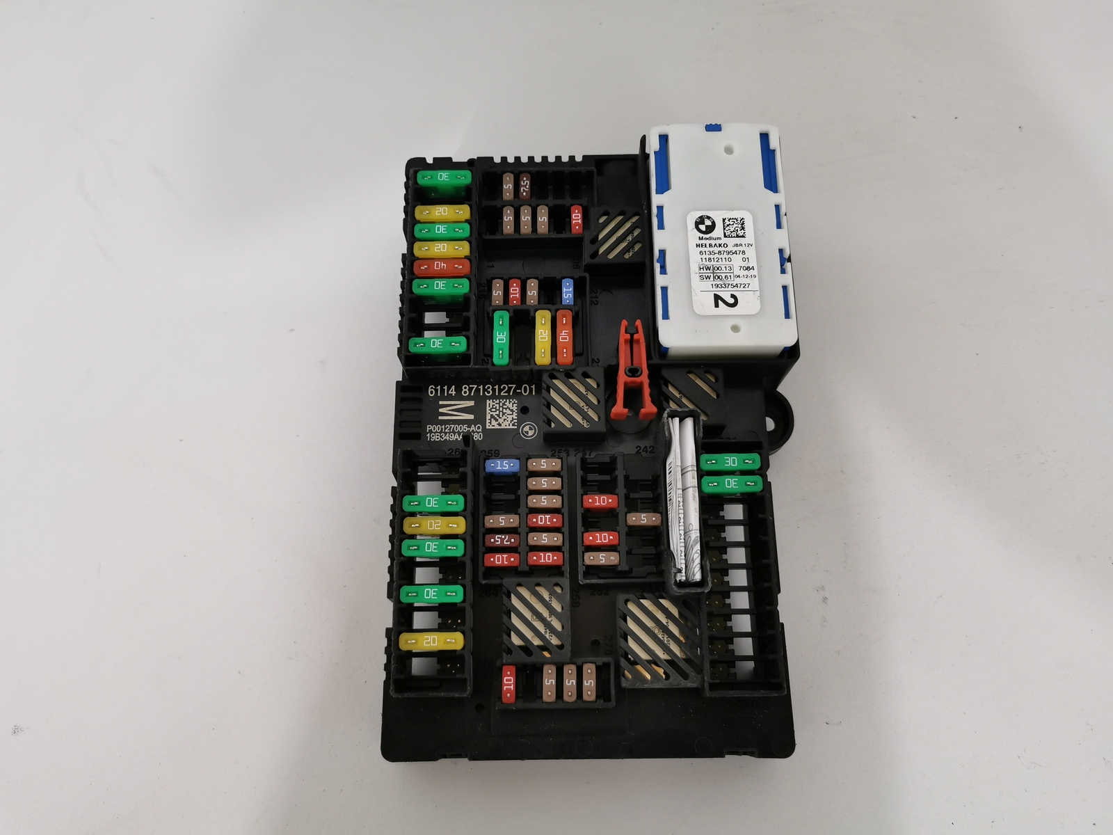 BMW 5 F90 G30 G31 G38 6 G32 7 G11 G12 8 F91 F92 G14 Fuse Box 2020 ...