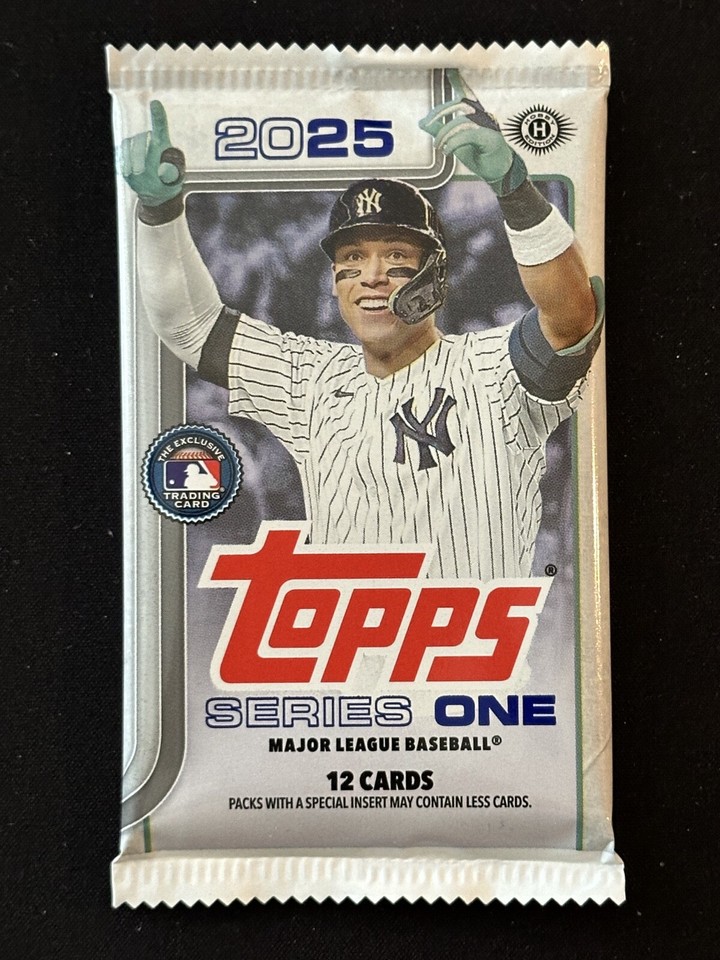 2025 Topps Series 1 Combo: 1 Jumbo Box Pack + 1 Hobby Box Pack + 1 ...