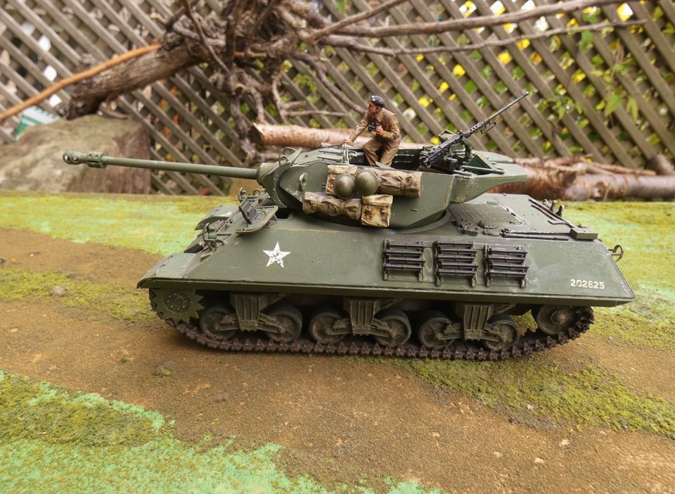 1/35 Built British M10 IIC Achilles 17 Pounder Tank Destroyer with ...