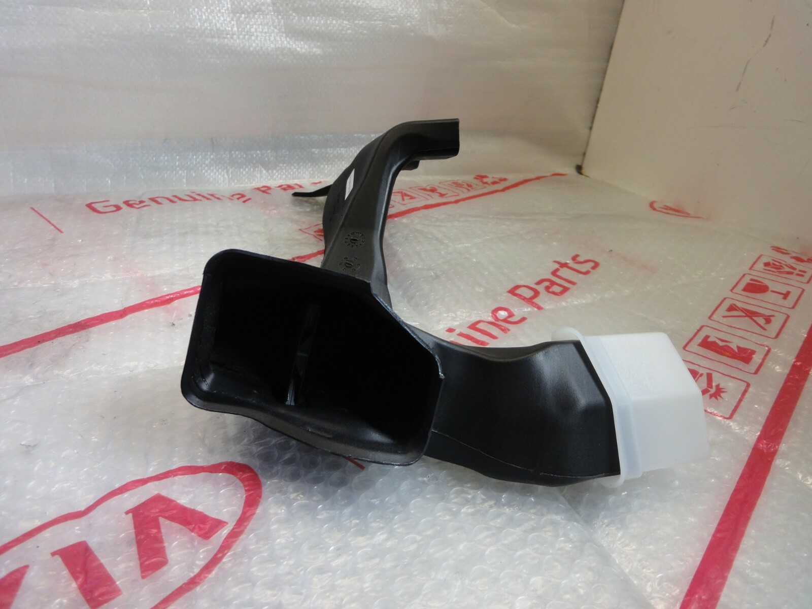 2014-2017 BMW 4 SERIES COUPE LEFT DRIVER FLOOR HEATER DUCT VENT TUBE ...