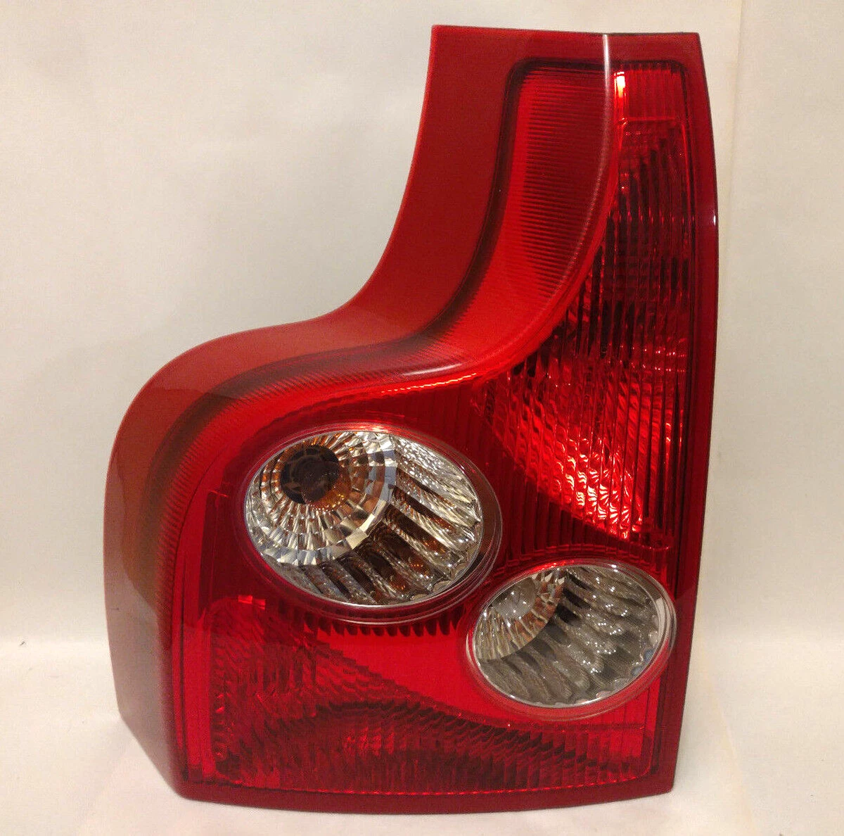 Volvo Xc90 Rear Light Removal | Shelly Lighting