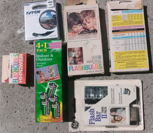 Vintage Flash Cubes Lot Sylvania Blue Dot Boxes Flashcubes and Flim | eBay