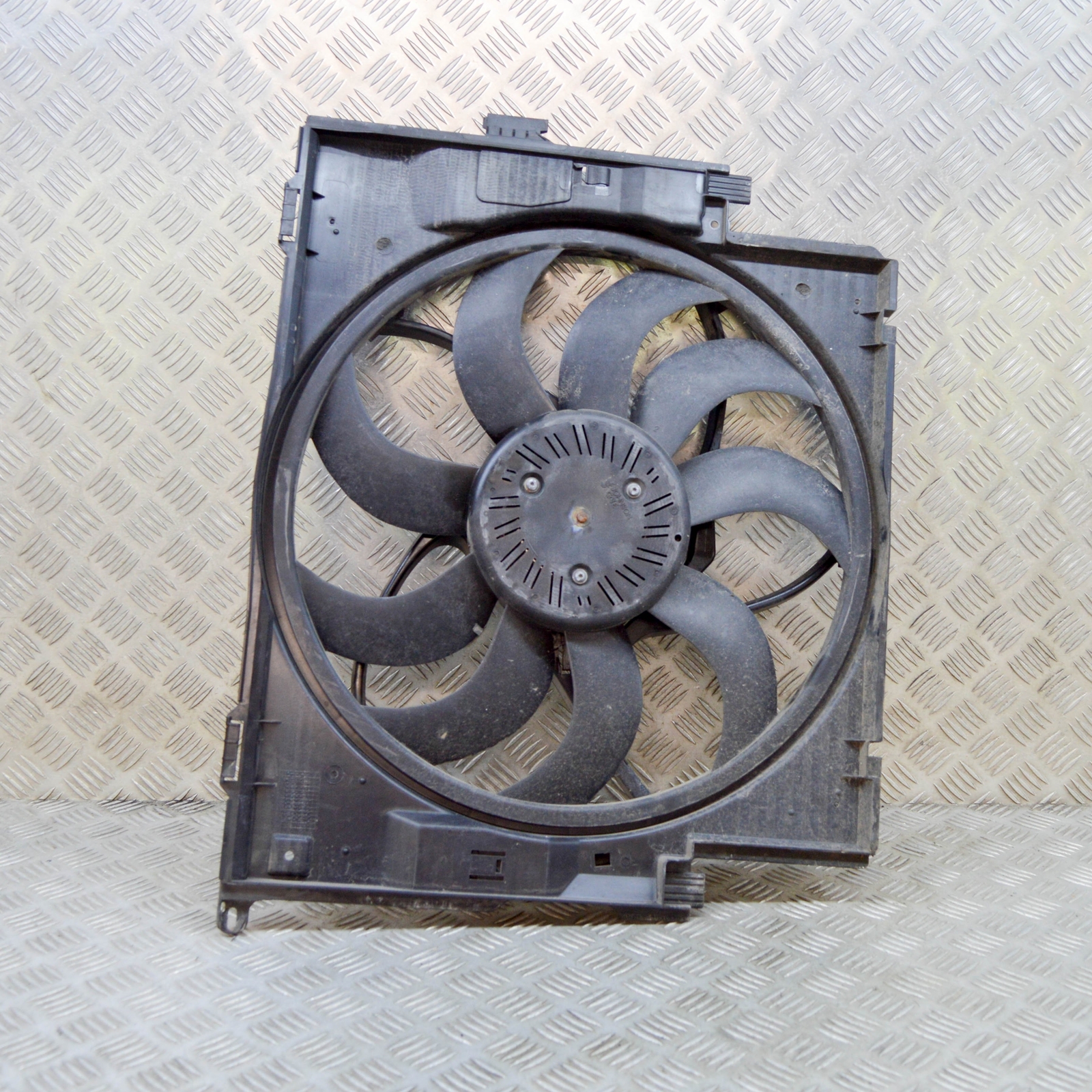 BMW 3 F30 Xdrive Motor Cooling Fan 8641946 2,00 Diesel 140 Kw 2016 | eBay