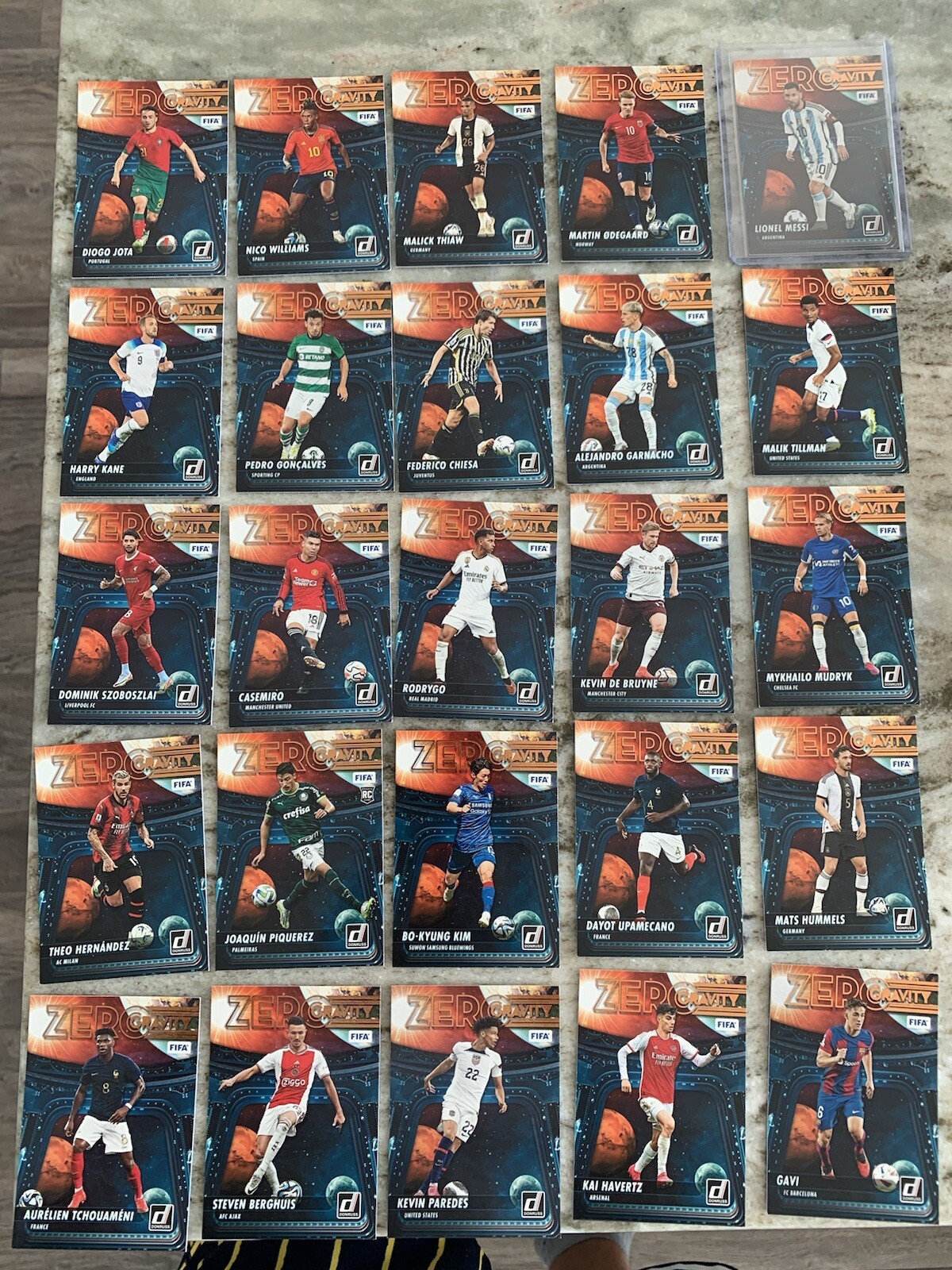 2023-24 Donruss FIFA Soccer ZERO GRAVITY Complete Insert Set #1-25 ...