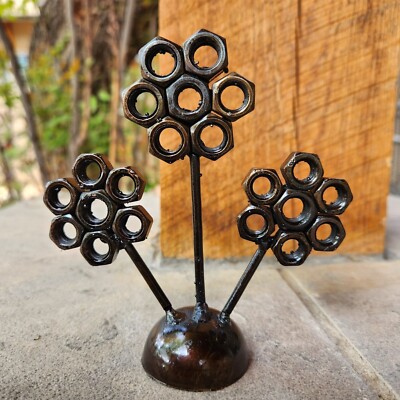Hardware welded Nut Metal Art Artwork Flower / Bouquet Figure / decor ...