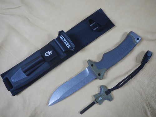 Gerber Survival Knife 4660921A w/ Flint, hammer, whistle, fire starter ...