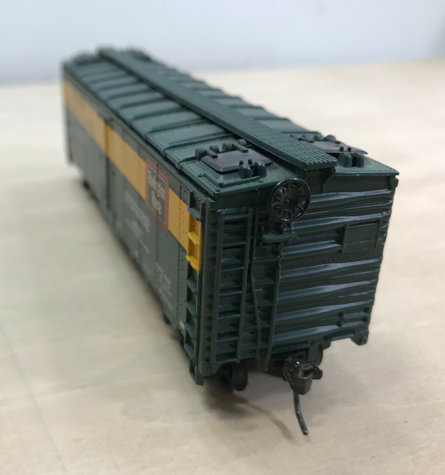 HO Scale Reefer Car - Burlington Refrigerator Express | eBay