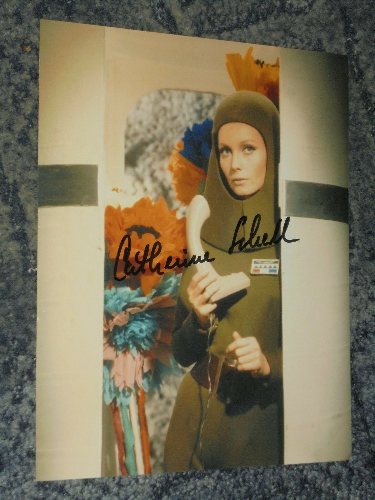 CATHERINE SCHELL- MOON ZERO TWO / SPACE 1999 - 10x8 PHOTO SIGNED - (1 ...