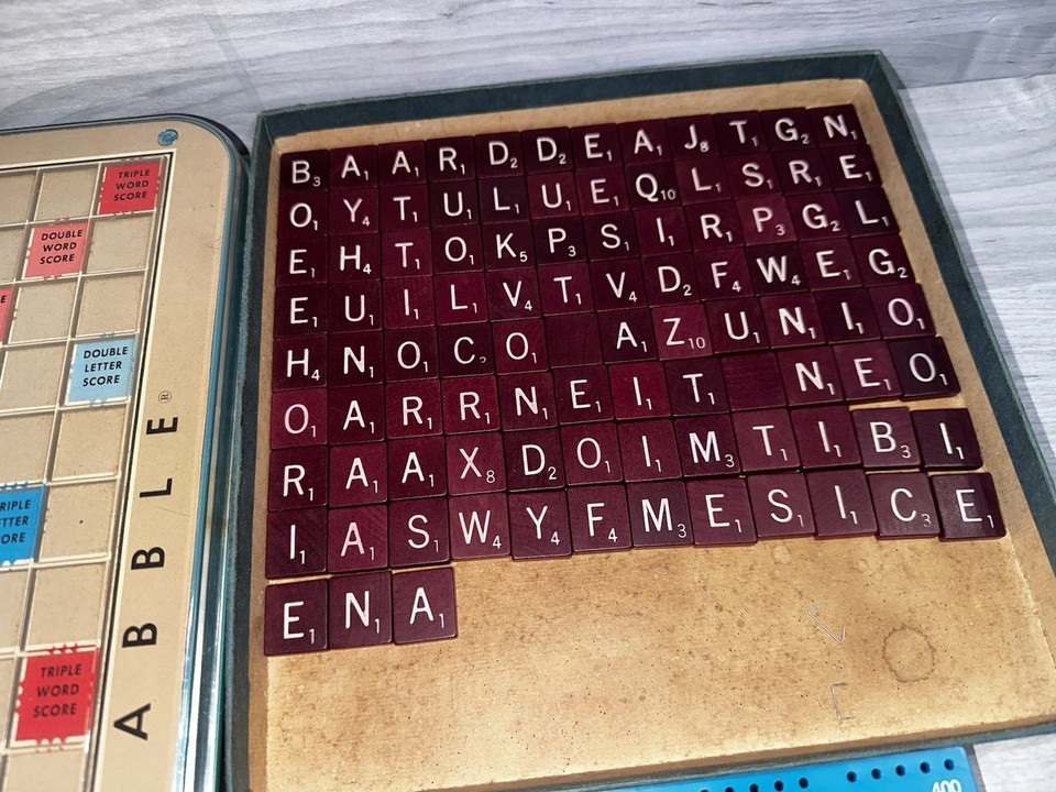 Vintage 1976 Scrabble Deluxe Rotating Turntable Board Game Complete S&R ...