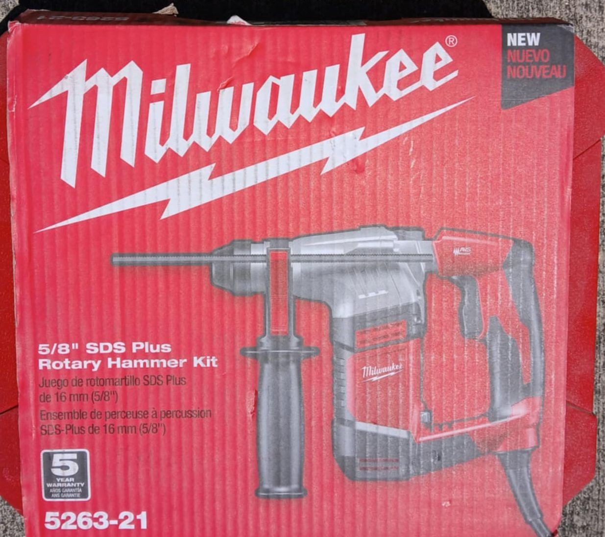 Milwaukee 5263-21 5/8" 5.5 Amp SDS Plus Rotary Hammer Drill Kit for ...