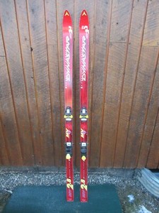 VINTAGE Interesting 68" Long Skis Signed DYNASTAR Great for Decoration ...