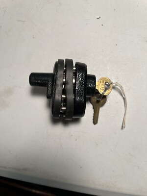 KEYED REVOLVER or long gun TRIGGER LOCK SAFETY UNIVERSAL | eBay