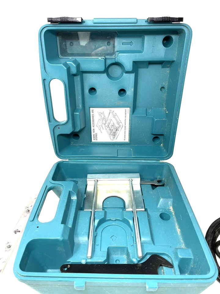 MAKITA ROUTER 3620 With Hard Shell Case And 2 Wrenches | eBay