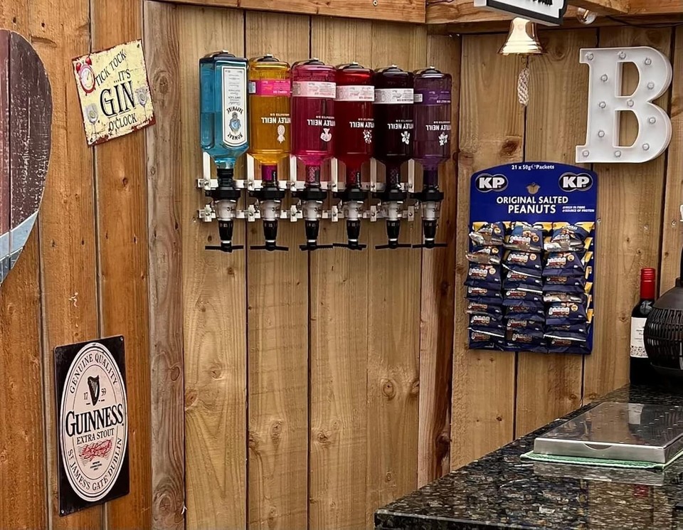 Bottle Stand Wall Mounted Pub Bar Optics Set Wine Beer Dispenser Spirit ...