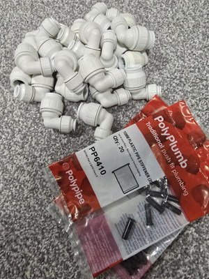 20 X JG Speedfit Push-Fit Reducing 90° Elbow 15mm x 10mm + 40 Plastic ...