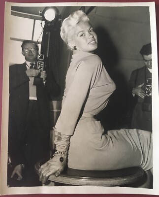 'JAYNE MANSFIELD' VINTAGE ORIGINAL 8 X 10 PRESS PHOTO 1957 'OH! FOR A ...