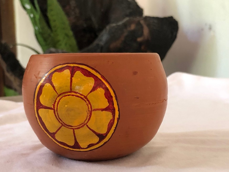 Small Clay Pot For Growing Cactus Ceylon Handmade Painted Attractive ...