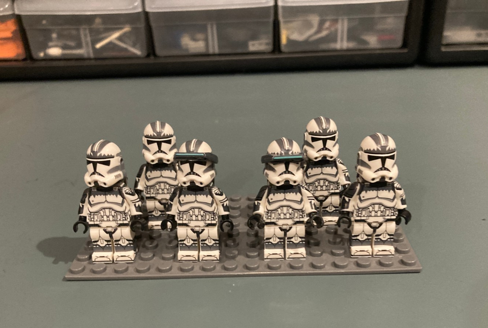 Lego Star Wars Minifigure Clone Wars Phase 1 Wolfpack Clone Trooper ...