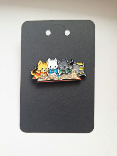 Harry Potter- 4 Houses: Gryffindor, Hufflepuff, Ravenclaw, Slytherin ...