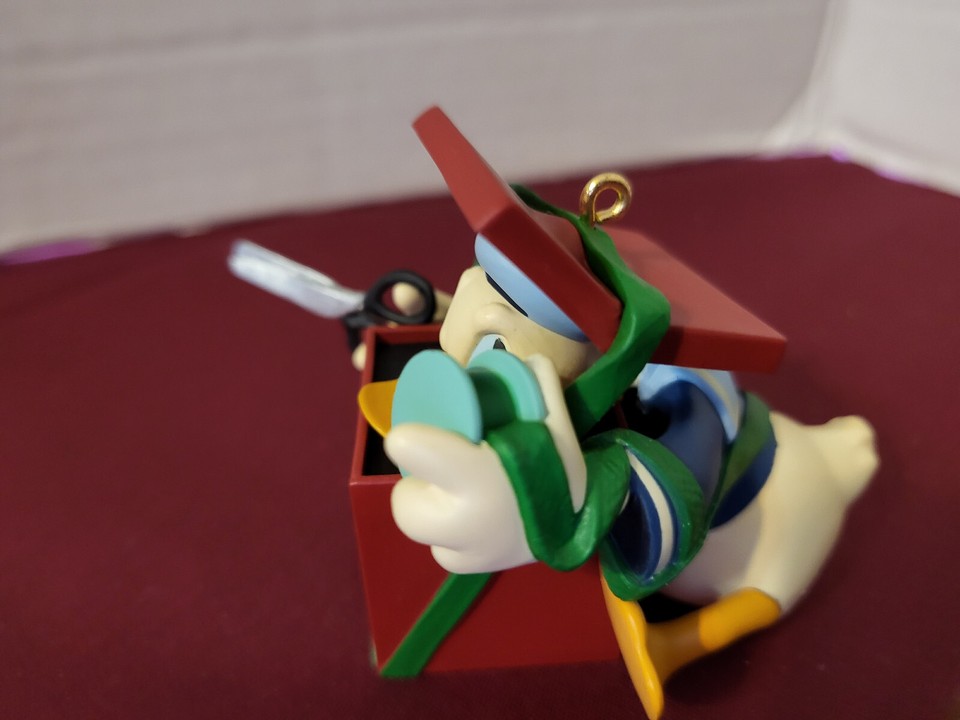 hallmark Donald's Suprising Gift christmas ornament Duck Disney 1997 | eBay