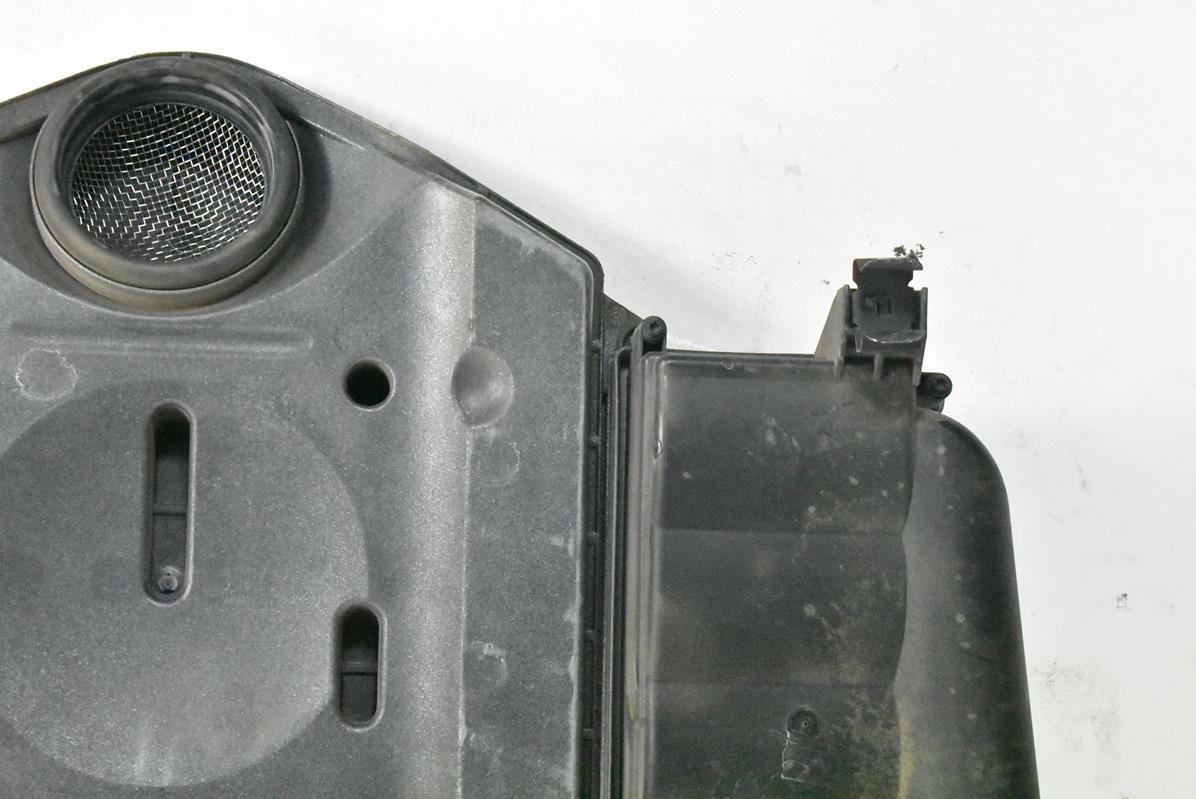 2004 - 2008 Chrysler Crossfire Engine Cover With Filters for sale ...