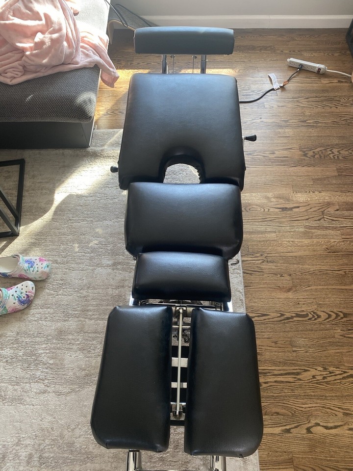Zenith Chiropractic Adjusting Table | eBay