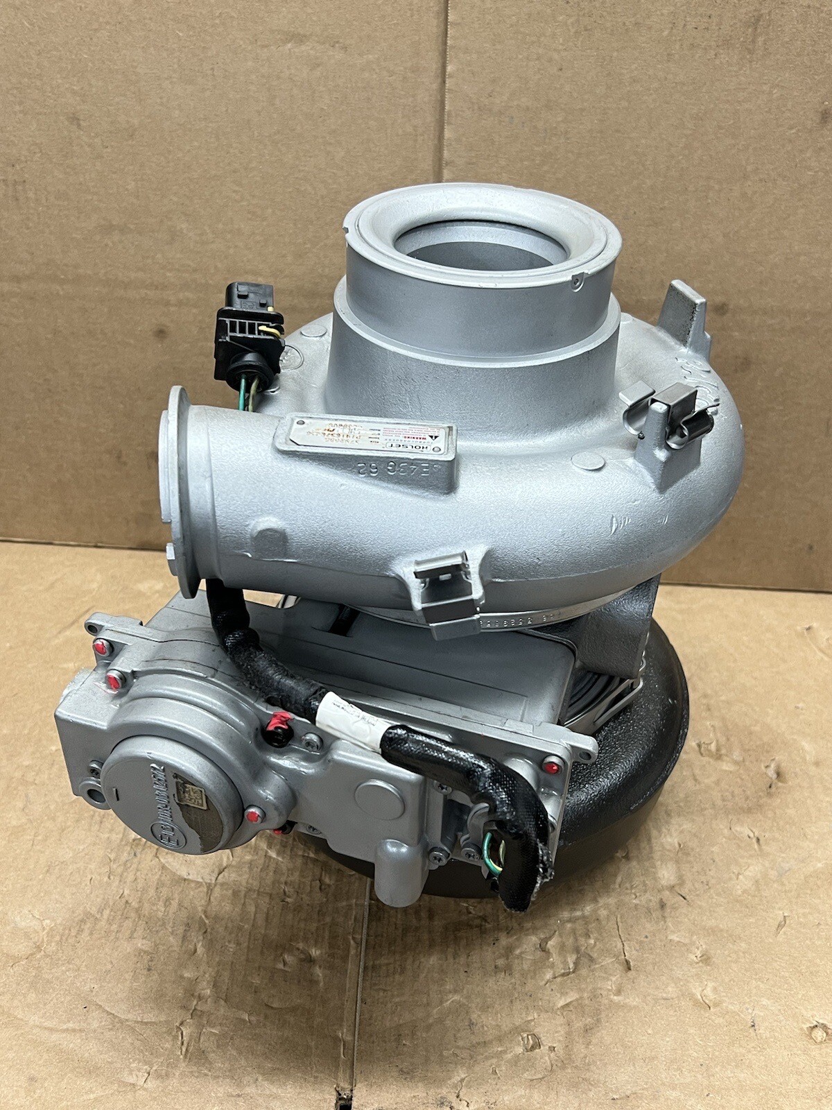 Holset OEM PACCAR HE500VG Turbocharger WITH VGT ACTUATOR For MX13 EPA ...