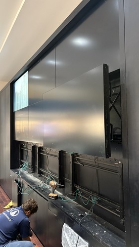 NEC X555 UNS 55" TV Screen (4) TV TOGHETER | eBay