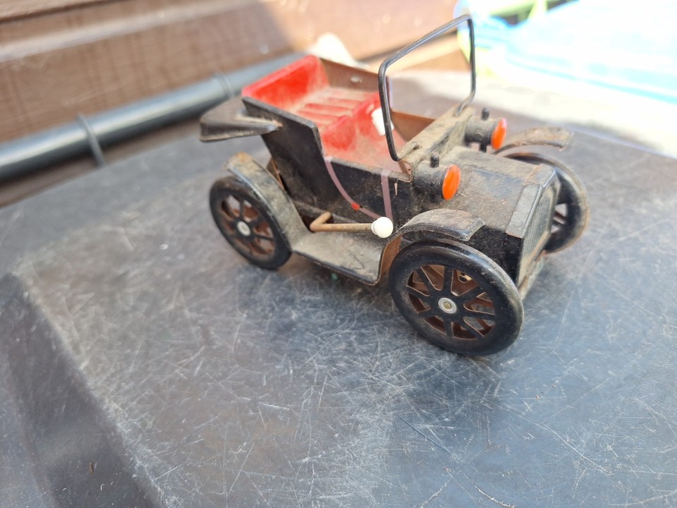 SMALL VINTAGE TINPLATE CLOCKWORK CAR | eBay UK