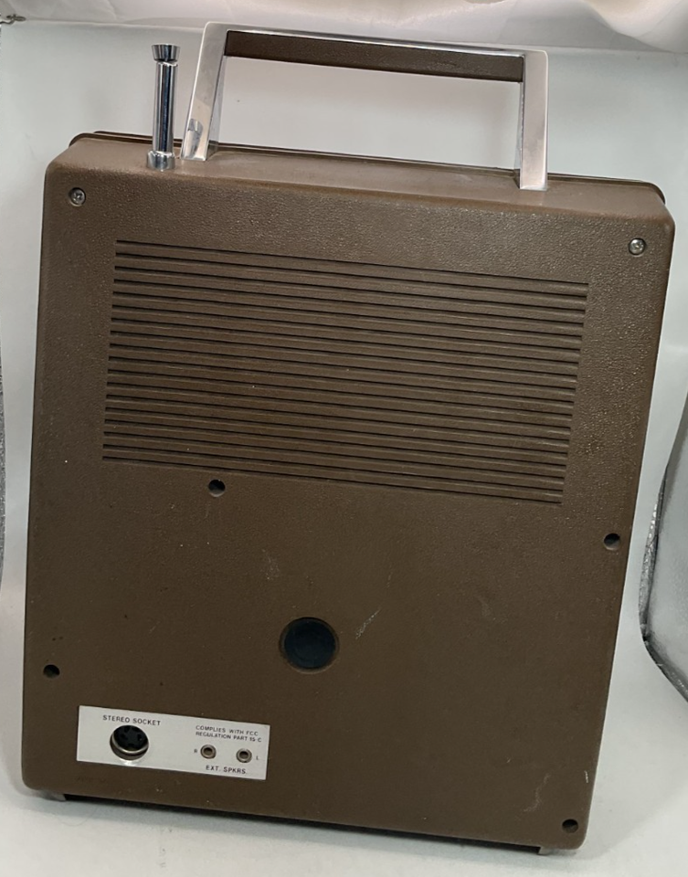 Realistic PortiPlay Stereo 8 TRACK PLAYER AM FM Radio Vtg prepper camping car | eBay