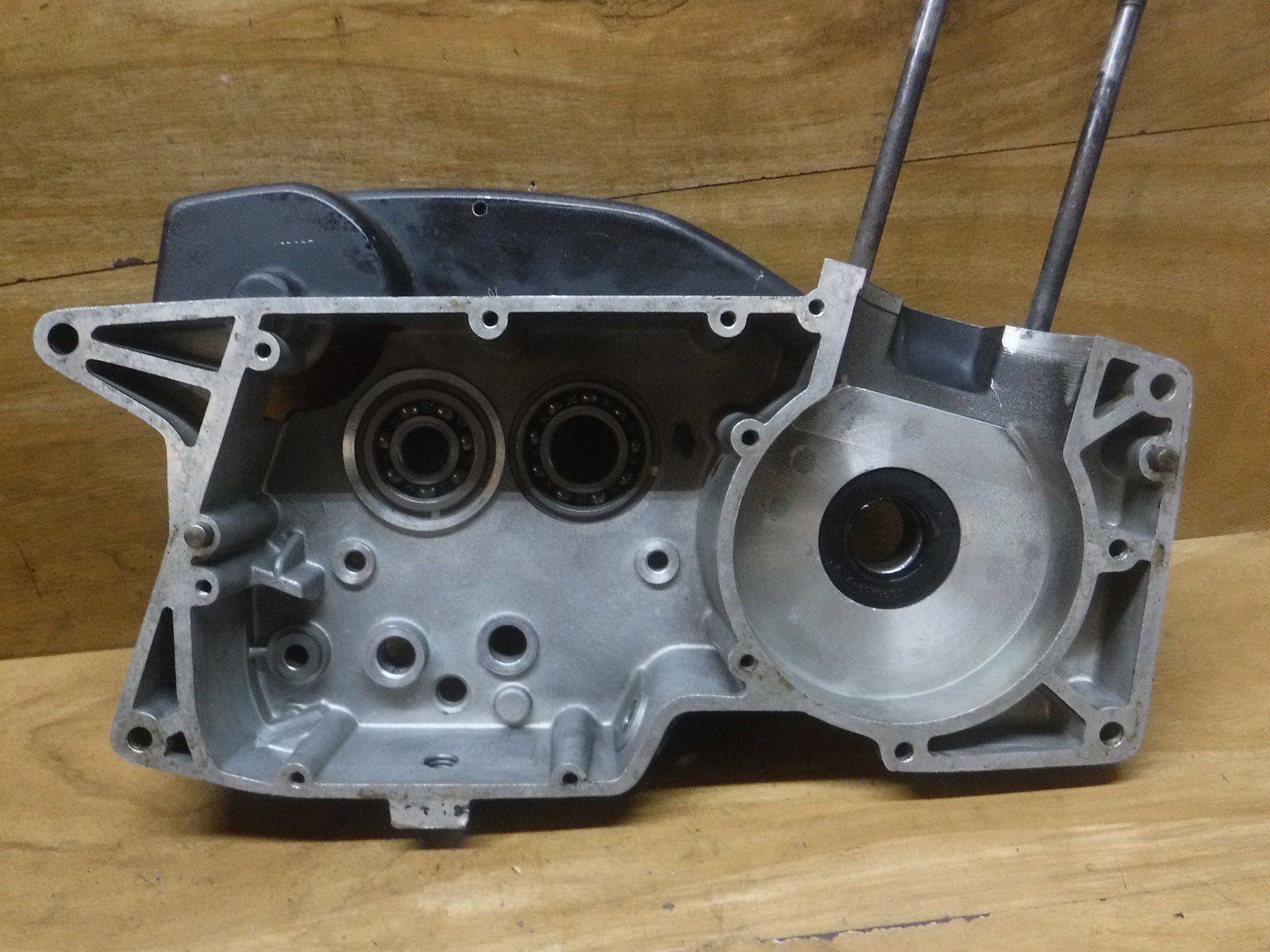 VINTAGE AHRMA 72 HUSQVARNA WR250 WR 250 OEM LEFT ENGINE MOTOR CRANKCASE ...