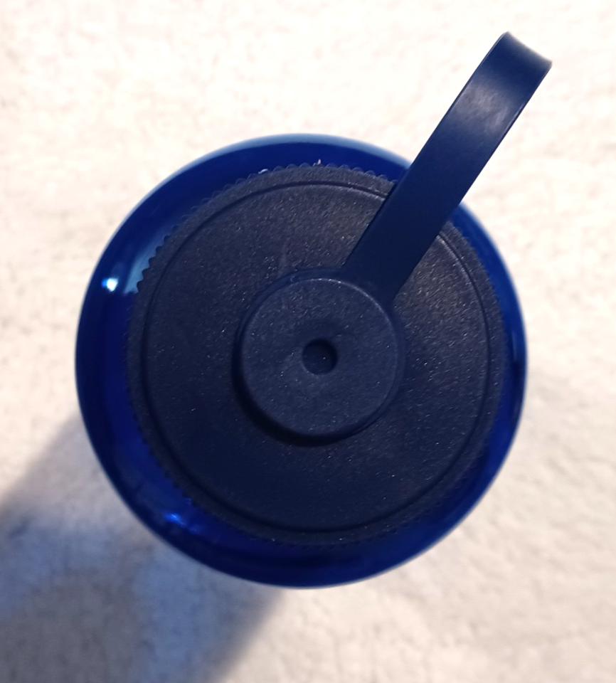 LOWE'S PRO Plastic Water Bottle - 32 ounces - Previously owned, Unused ...