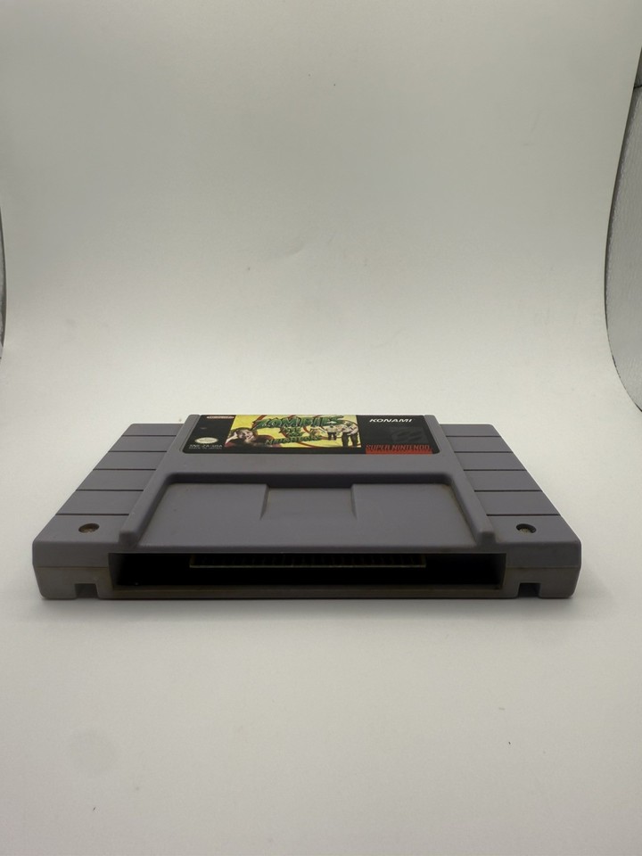 Zombies Ate My Neighbors (Super Nintendo Entertainment System, 1993 ...