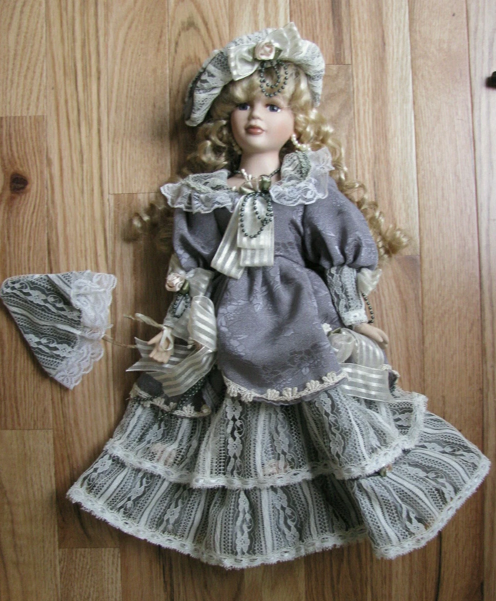 People Who Look Like Porcelain Dolls