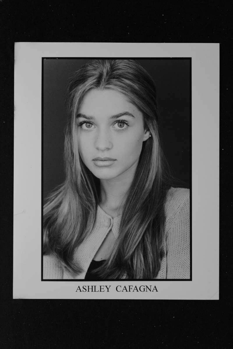 Ashley Cafagna - Signed Autograph and Headshot Photo set - Bold & the ...