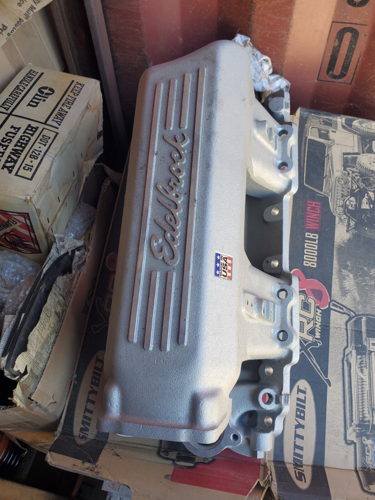 7136 Edelbrock INTAKE MANIFOLD EFI Fits Chevrolet Big-Block 396-502 Pro ...