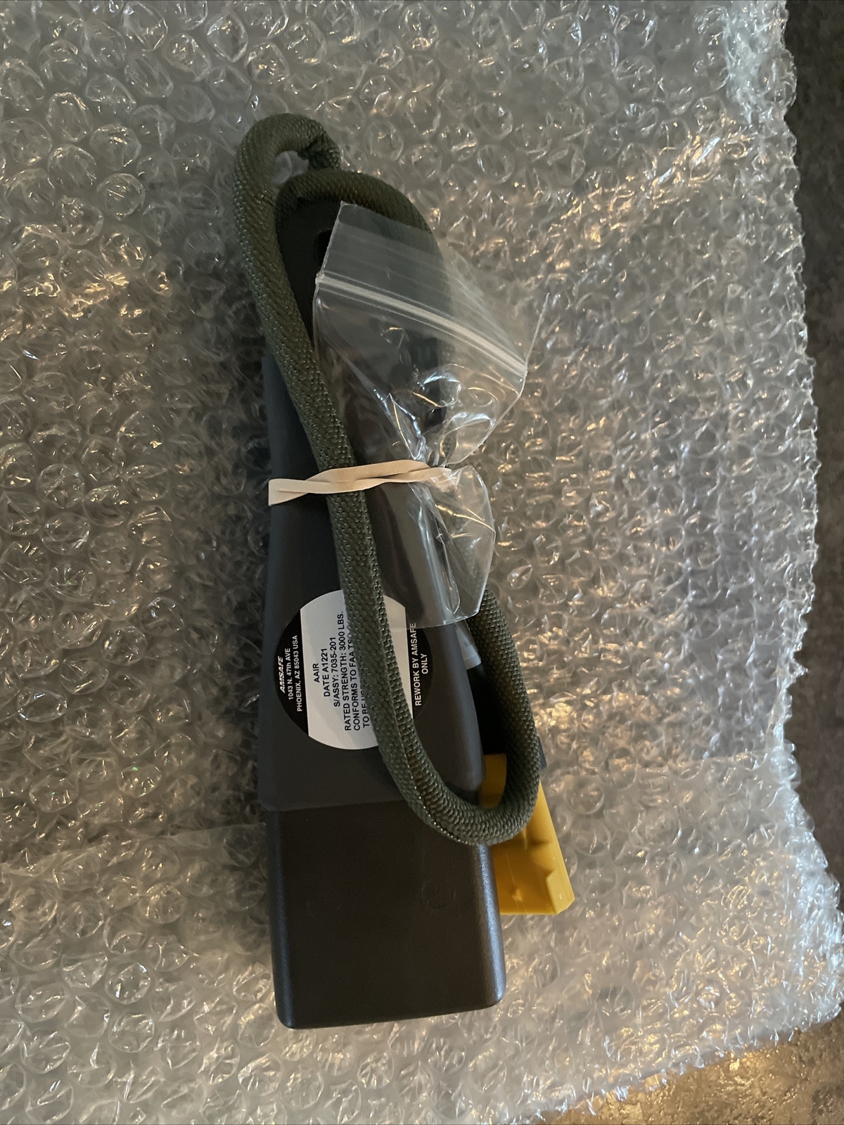 Amsafe buckles (7035-201) and old inflators (508794-401) from C182T (4 ...