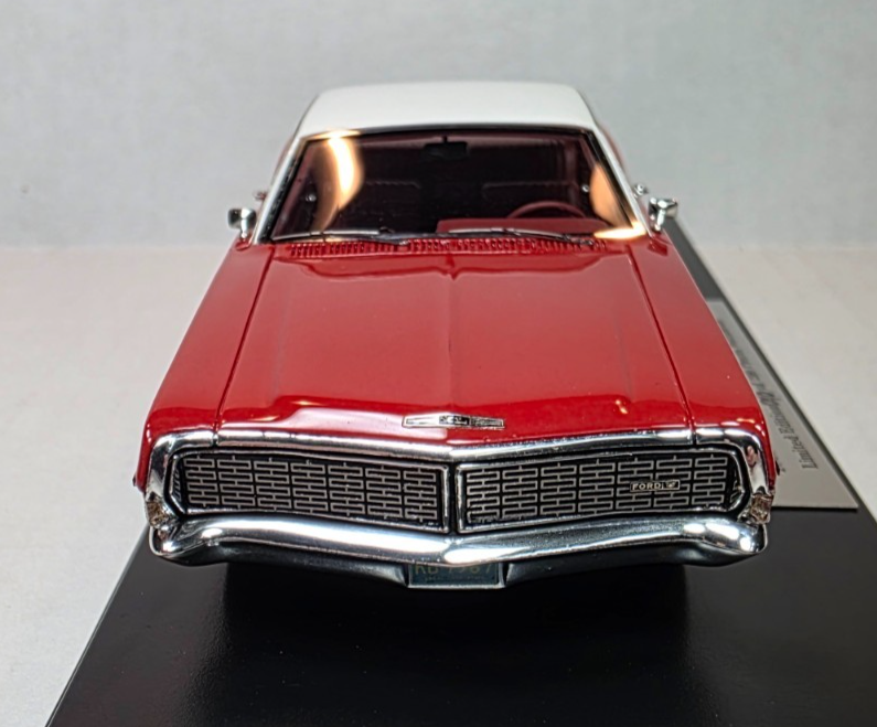 Goldvarg Collection 1:43 1968 Ford Galaxie 500 XL Candy Apple Red/White ...