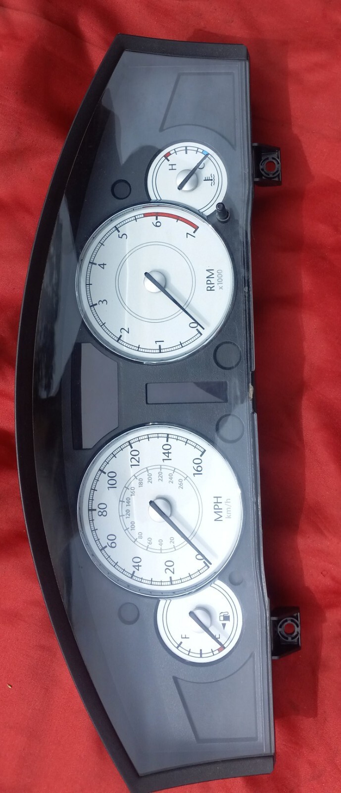 2005 Chrysler 300 Speedometer Cluster 140 MPH With 144k miles Tested ...