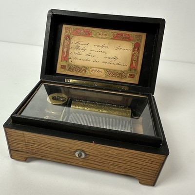 VINTAGE 4 AIRS SWISS MUSIC BOX PATENT 1882 Class Plate / Cider Wood ...